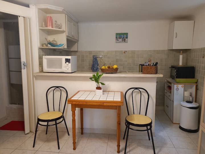2 Pieces 30m² Situé Près De Monaco Et De L'italie - Menton