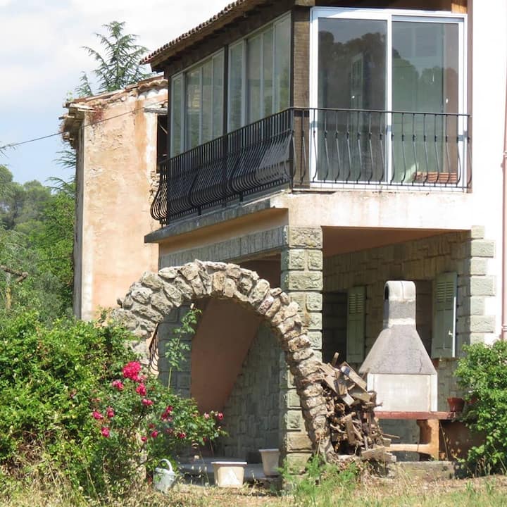 Domaine Du Rocher De Madame - Draguignan