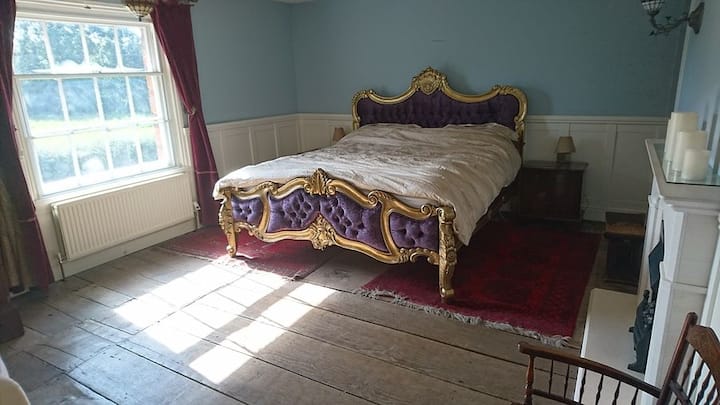 Glorious Country House - Basingstoke