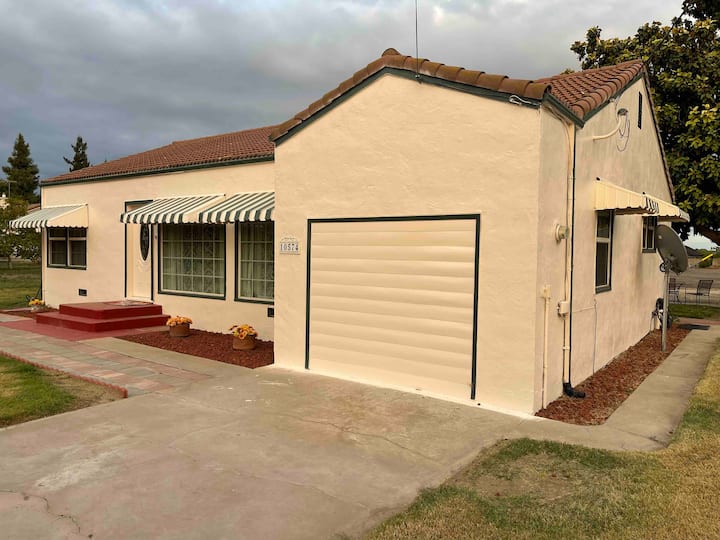 Manteca Farmstay - Manteca, CA