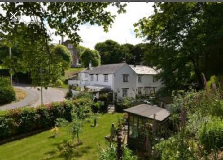 Enchanting Cottage Near A Beautiful Sandy Beach - Perranporth Beach