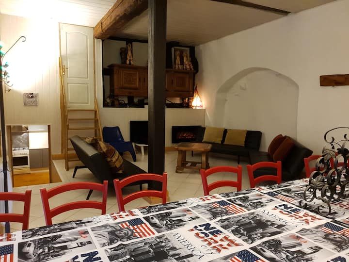 Alsace:
Maisons (Verte+annexe) Avec 10 Chambres. - Riquewihr