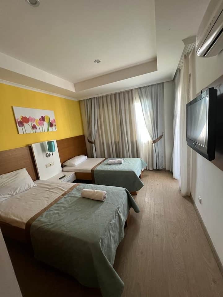 Havuz,kaydıraklar, Sessiz Ve Huzurlu Bir Ortam - Belek