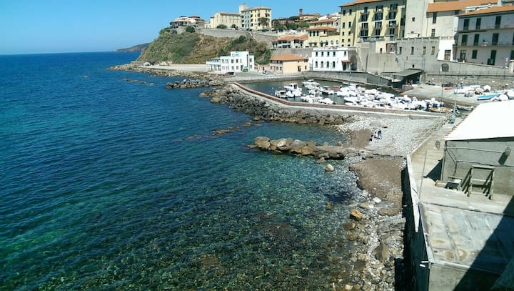 Fuori Dal Comune - Piombino