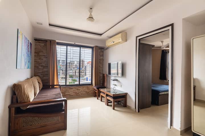 Stylish/spacious Condo Near Bandra & Shopping Hubs - Mumbai