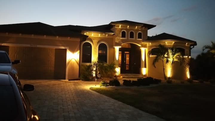 Paradise Resort - Port Charlotte