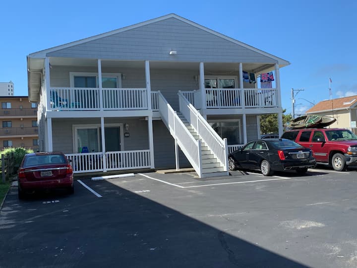 Vintage Beach Condo In Prime Ocmd Location. - Ocean City, MD