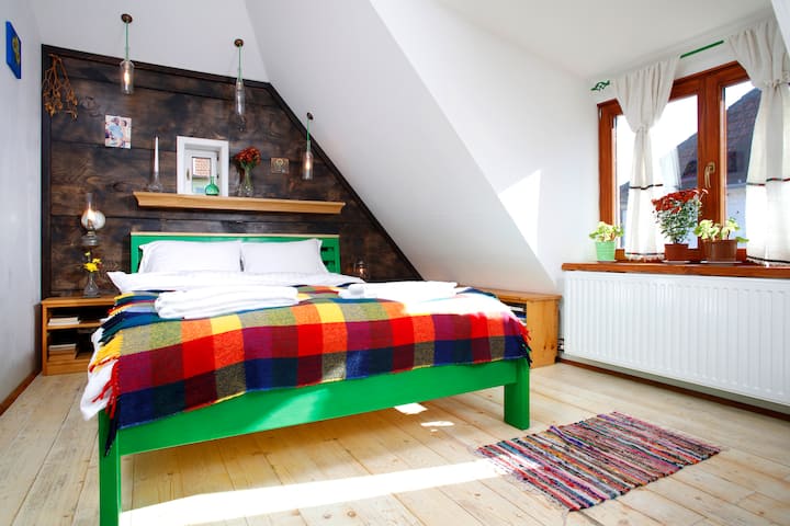 Bike Apartment | 250-year-old Transylvanian Escape - Brașov
