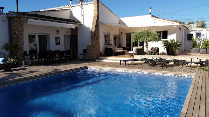 Villa Camprodon - L'Escala