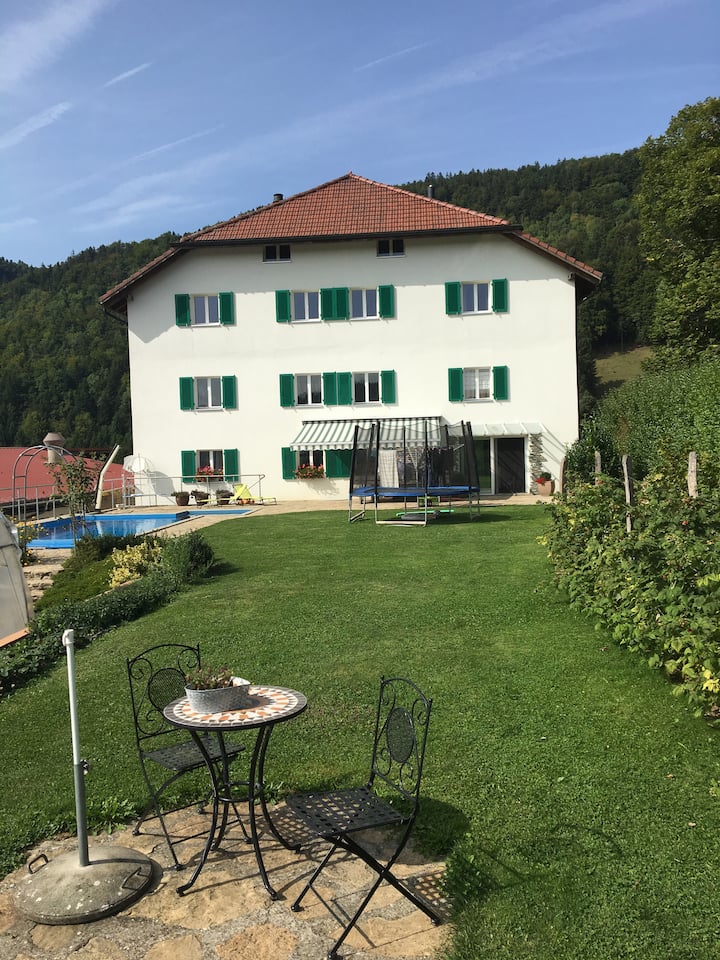 Appartement De Vacances à La Ferme - Canton du Jura