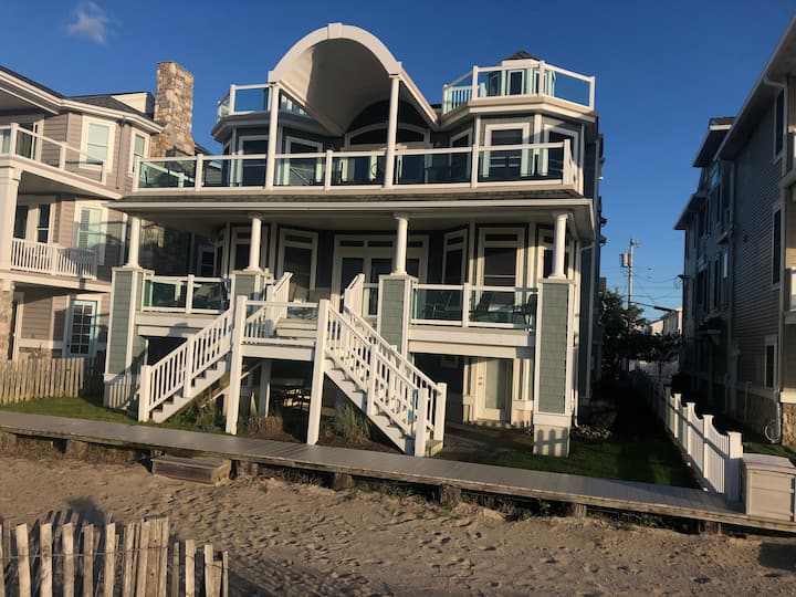 Beautiful Ocean Front 5 Bedroom Home - Ocean City, NJ