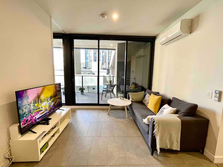 Spacious Room In Cbd W/parking - Melbourne