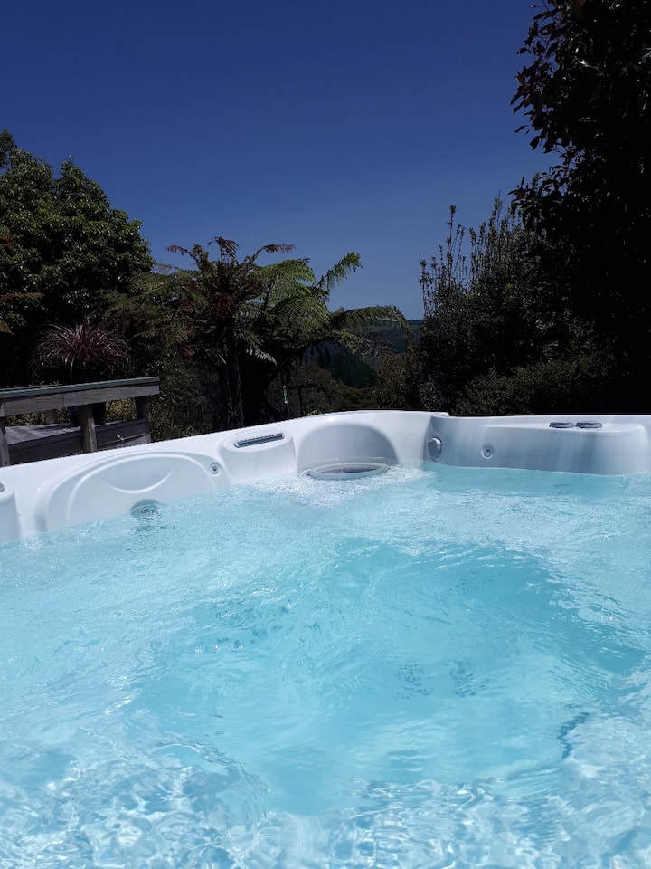 Fabulous Family  Holiday Retreat With Lake View - Kawerau