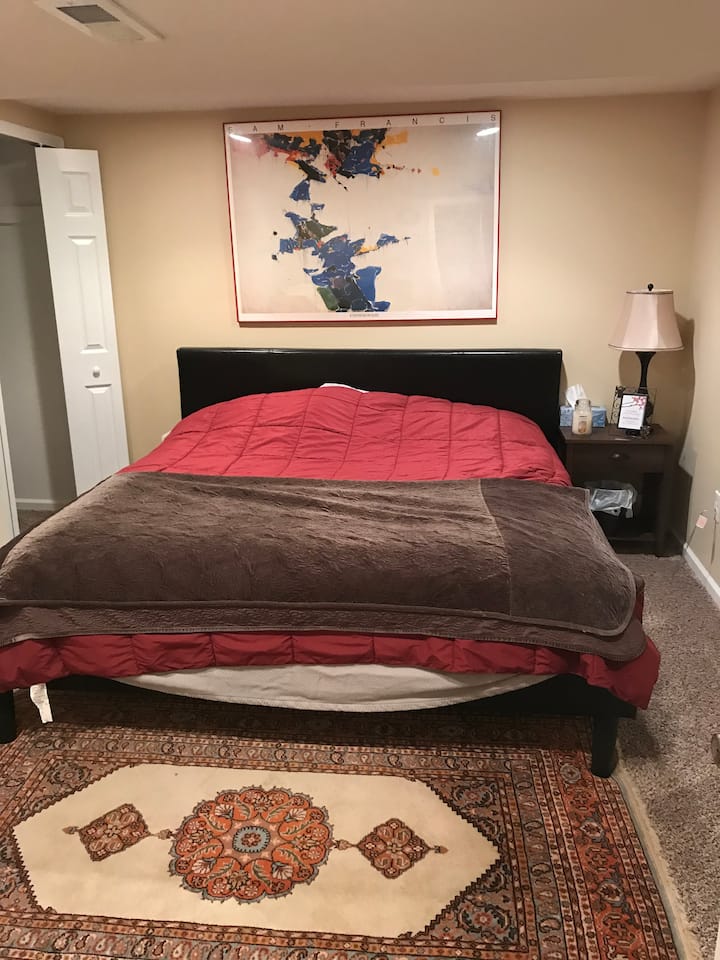 1 Room In Beautiful Home Akron, Oh - Akron, OH