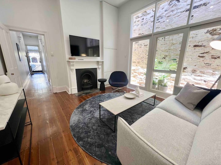 Mclaren In The City - 2br Executive Cottage - Adelaida