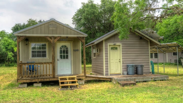 Utopia Bunkhouse - Utopia, TX