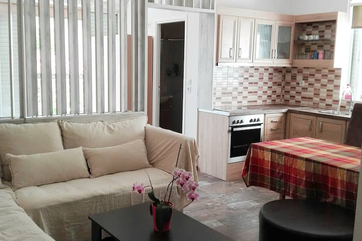 Alexander's Studio Near Marina - Kalamata