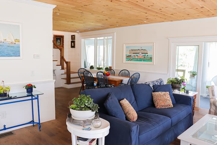 Renovated Craftsman - Beach Pass Included! - Sandwich, MA