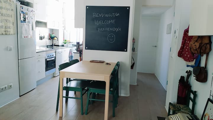 Room In Sant Andreu - Badalona