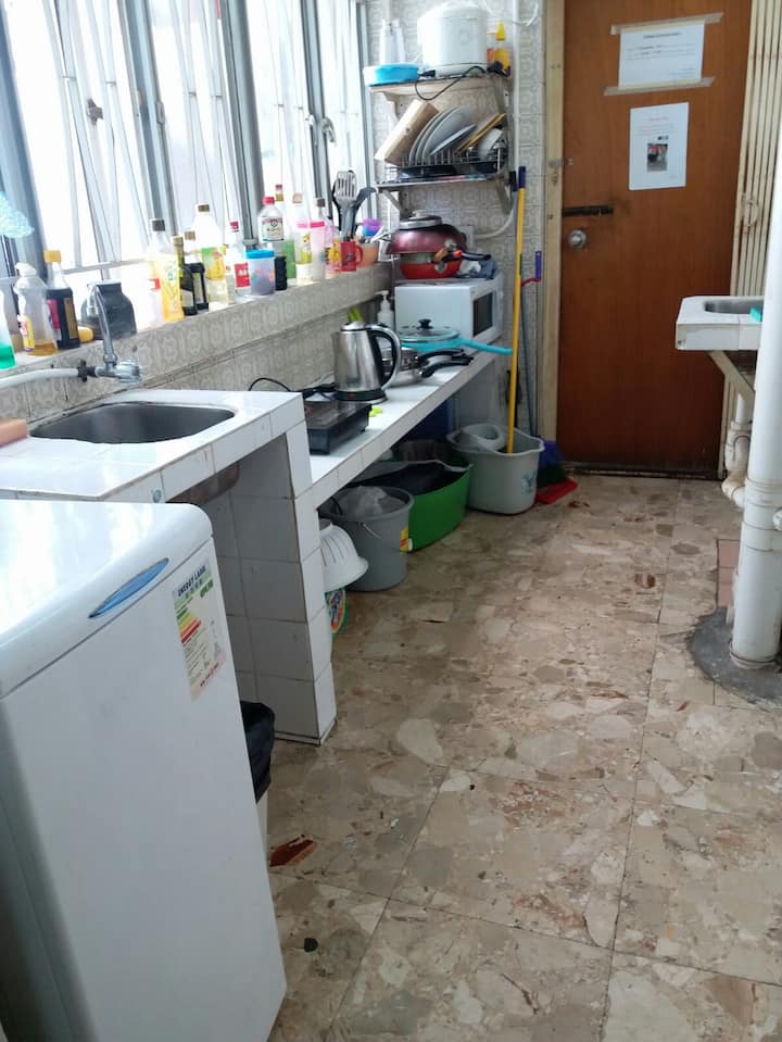 Private Room In Shared Flat  In Quarry Bay - Hong Kong
