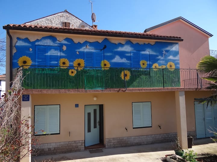 Sunflower, Kuća Za Odmor Sa Parkingom I Vrtom - Medulin