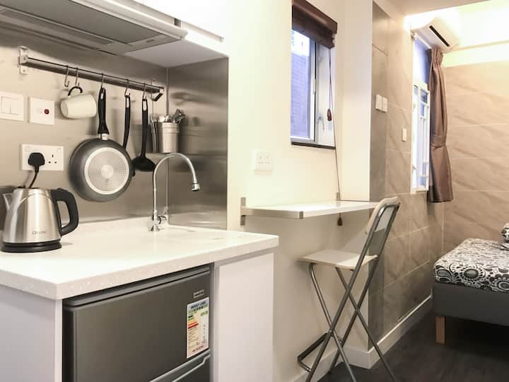 Comfy Studio Room @ 1min To Mk Mtr (2.1) - Hong Kong