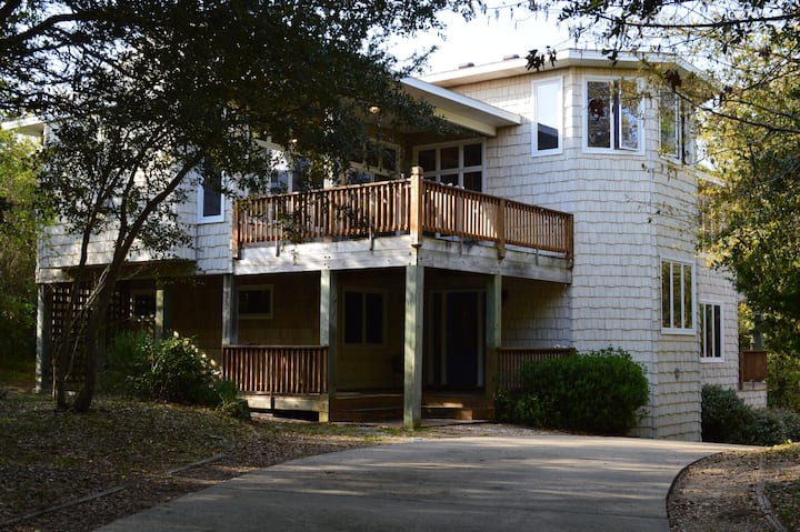 Bob's Beach House On Sea Oats. - Duck, NC