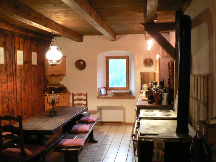Chalet D'alpage En Pleine Neige - Les Gets