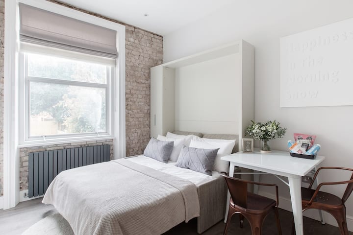 Decompress At A Serene Studio In Classic Townhouse - Londres