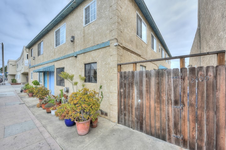 Amazing Venice 1 Bedroom With Office-p2326c - Marina del Rey, CA