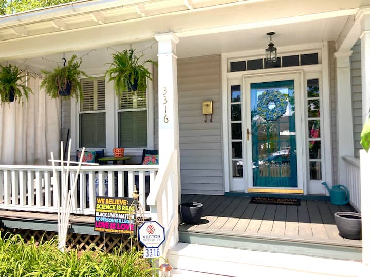 Charming Bungalow In The Heart Of Carytown - Richmond, VA