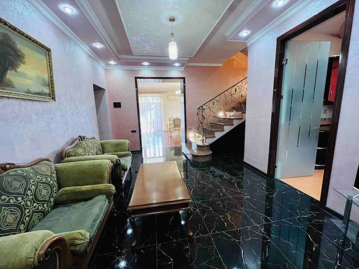 Luxury 2 Floor Apartment In City Center - Ereván