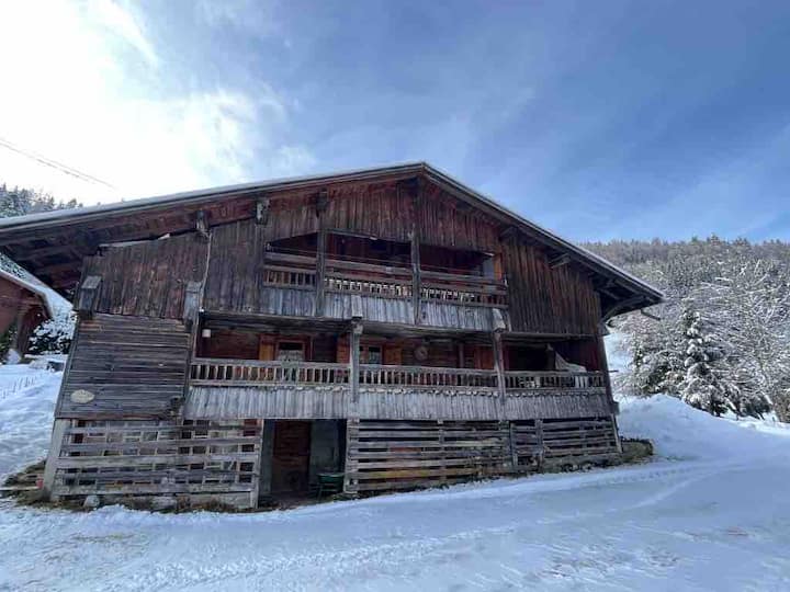 Chalet Savoyard Sur Les Pistes - La Clusaz