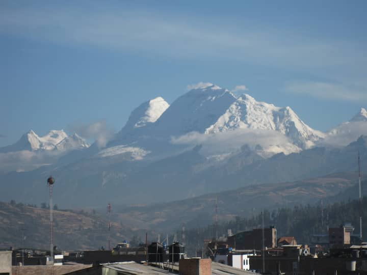 Central Location, Mountain View - Huaraz