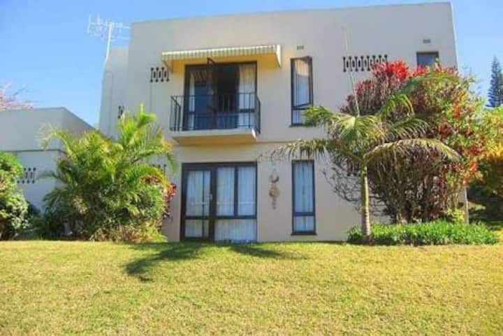 Trafalgar Apartment With Beautiful View - Port Edward