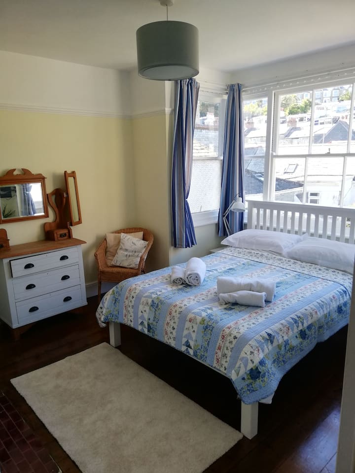 Connaught Cottage, Top Floor Of Town Centre House - St Ives