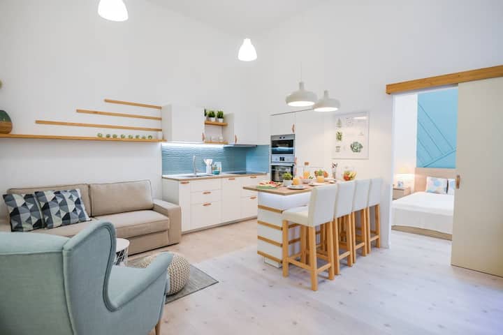 Semi-luxury Stylish Margaret Island Apartment - Magyarország