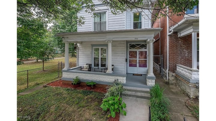 Park View Place - Entire House - KFC Yum! Center