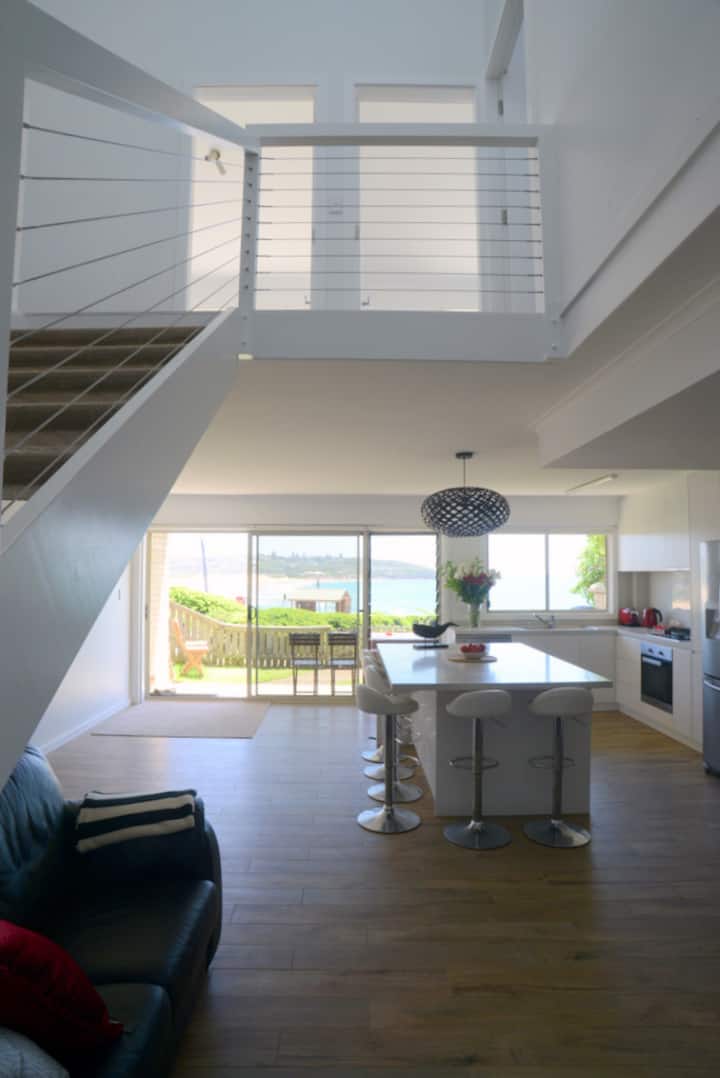 Offrez Vous Un Séjour Inoubliable Dans Une Maison De Ville En Bordure De Mer ! - Manly