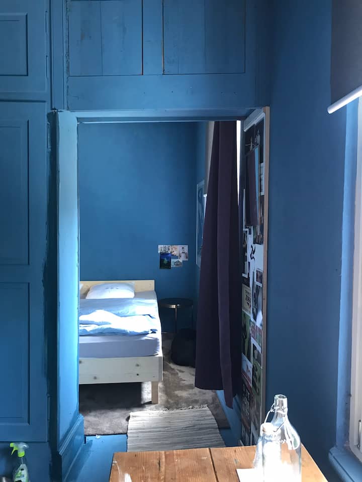 Cosy Arty Room/ üBernachten Kunst/ Kultur - Ringgenberg