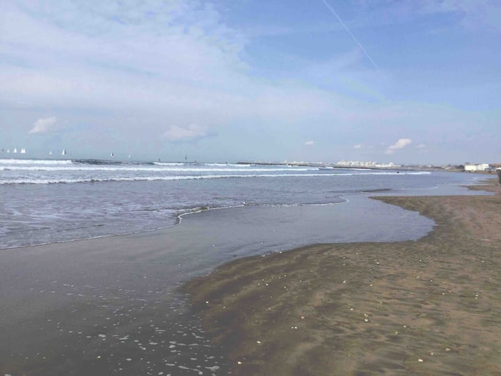 Très Agréable Studio Avec Terrasse Extérieure. - Aigues-Mortes