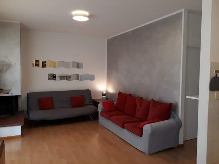 Casa Con Giardino A Garda Vr (Parcheggio Esterno) - Torri del Benaco