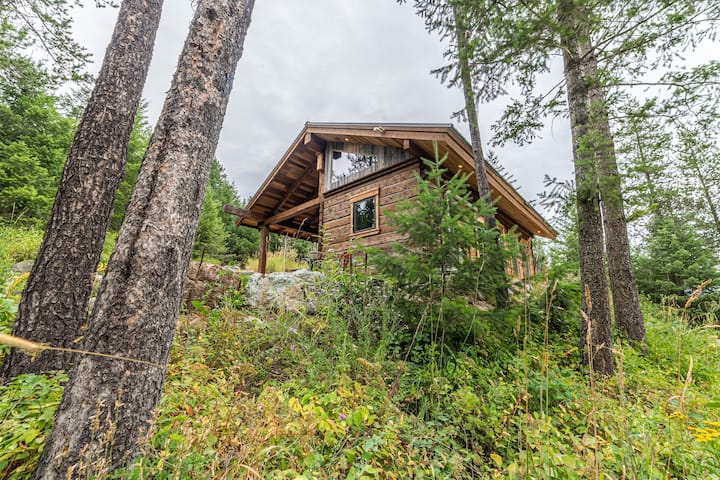 Bobcat Cabin At Snowcat Cabins (Private Hot Tub!) - West Glacier, MT