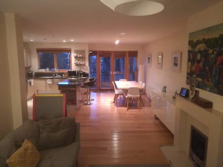 Room In Beautiful Killiney - Bray