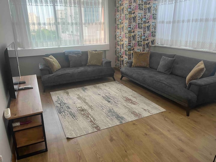 At Sabiha Gökçene 5 Dakika, Atlantis Ve Lens Avm. - Maltepe