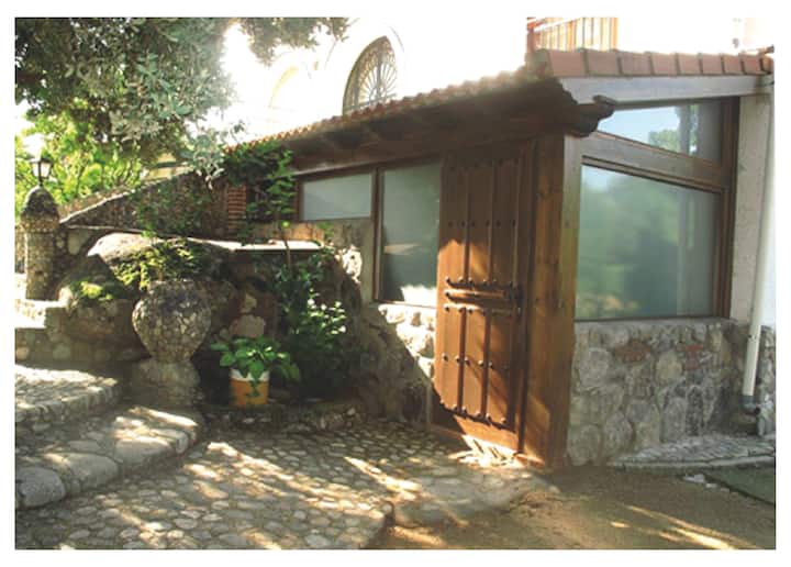 El Sueño De Eva Navaluenga Gredos - Burgohondo