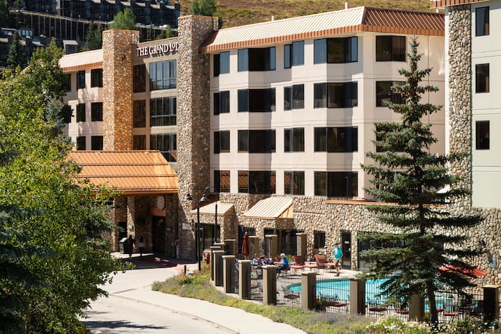Mt Crested Butte Base Area Condo-pet Friendly 124 - Crested Butte, CO