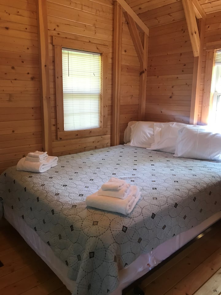 Mountain Valley 12-13 Cabin- Jmu Football - Shenandoah, VA