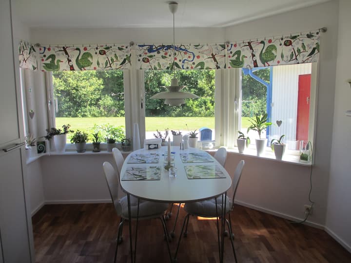 Hyr Fräscht Hörnradhus I Fiskebäckskil På Skaftö! - Lysekil