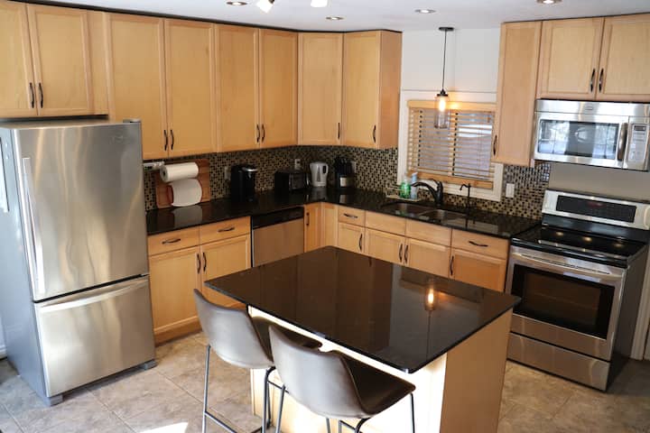 Large Oliphant House Rental - Sauble Beach